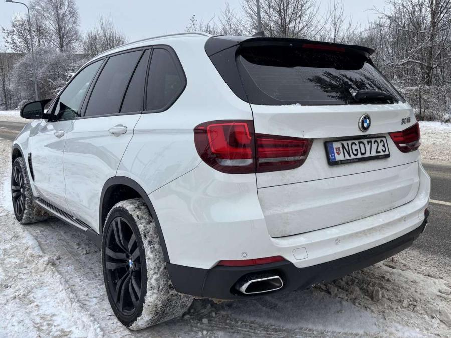 Balts BMW X5 2017 Viļņa, ar dzinēja tilpumu 2.99 L un nobraukumu 345 tūkst. km par 23500 €, foto 2 vietnē AUTOMOTO.COM.LV
