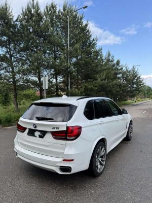 White BMW X5 2017 in Salcininkai, with an engine capacity of 3.00 L and mileage of 140 thousand km for 26000 €, photo  on AUTOMOTO.COM.LV
