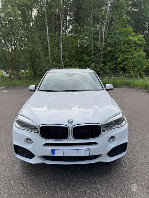 Balts BMW X5 2017 Šalčininkai, ar dzinēja tilpumu 3.00 L un nobraukumu 140 tūkst. km par 26000 €, foto 8 vietnē AUTOMOTO.COM.LV