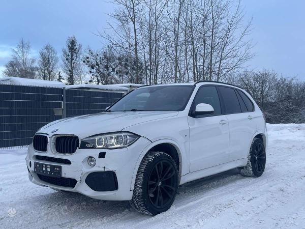 Balts BMW X5 2017 Kauņa, ar dzinēja tilpumu 2.99 L un nobraukumu 203 tūkst. km par 17650 €, foto 1 vietnē AUTOMOTO.COM.LV