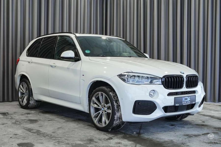 White BMW X5 2017 in Marijampole, with an engine capacity of 2.99 L and mileage of 259 thousand km for 25950 €, photo 1 on AUTOMOTO.COM.LV