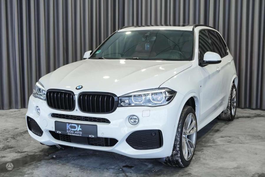 White BMW X5 2017 in Marijampole, with an engine capacity of 2.99 L and mileage of 259 thousand km for 25950 €, photo 4 on AUTOMOTO.COM.LV