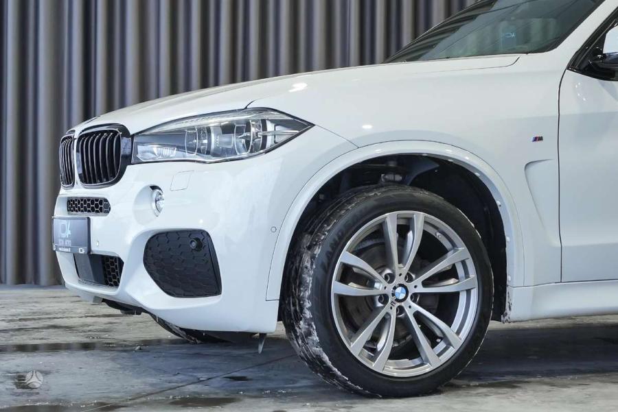 White BMW X5 2017 in Marijampole, with an engine capacity of 2.99 L and mileage of 259 thousand km for 25950 €, photo 6 on AUTOMOTO.COM.LV