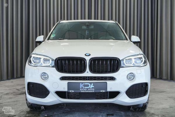 White BMW X5 2017 in Marijampole, with an engine capacity of 3.00 L and mileage of 259 thousand km for 25950 €, photo 3 on AUTOMOTO.COM.LV