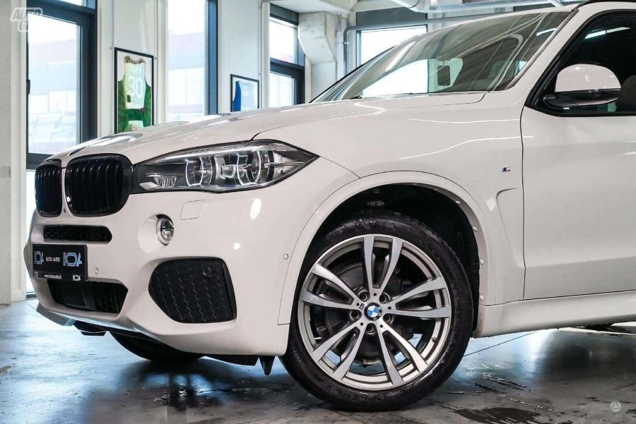 Balts BMW X5 2017 Marijampole, ar dzinēja tilpumu 3.00 L un nobraukumu 259 tūkst. km par 25850 €, foto 6 vietnē AUTOMOTO.COM.LV