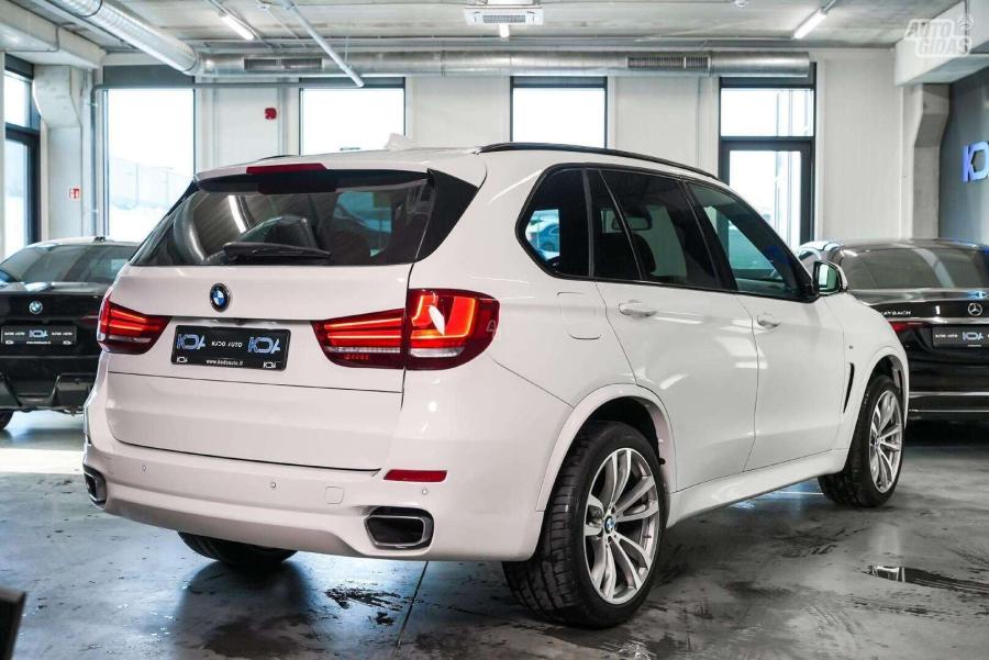 Balts BMW X5 2017 Marijampole, ar dzinēja tilpumu 3.00 L un nobraukumu 259 tūkst. km par 25850 €, foto 12 vietnē AUTOMOTO.COM.LV