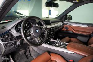 Balts BMW X5 2017 Marijampole, ar dzinēja tilpumu 3.00 L un nobraukumu 259 tūkst. km par 25850 €, foto 23 vietnē AUTOMOTO.COM.LV