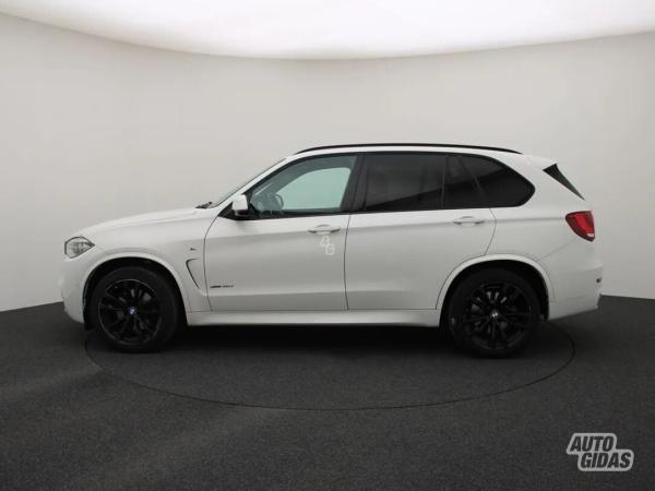 Balts BMW X5 2017 Viļņa, ar dzinēja tilpumu 3.00 L un nobraukumu 159 tūkst. km par 26699 €, foto 6 vietnē AUTOMOTO.COM.LV