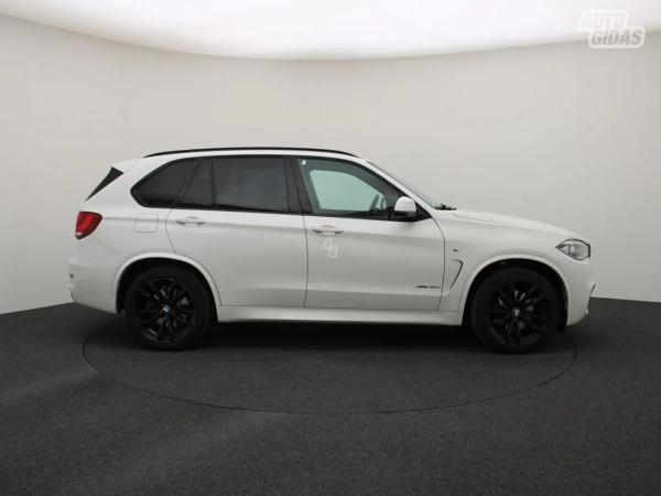 Balts BMW X5 2017 Viļņa, ar dzinēja tilpumu 3.00 L un nobraukumu 159 tūkst. km par 26699 €, foto 9 vietnē AUTOMOTO.COM.LV
