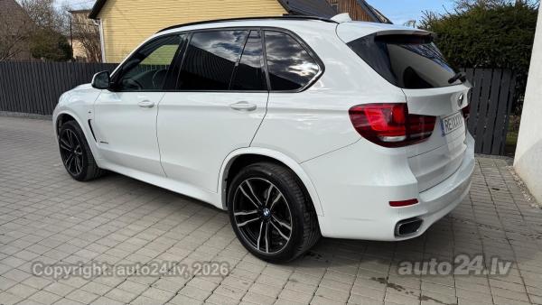 Balts BMW X5 2017 Tallina, ar dzinēja tilpumu 3.00 L un nobraukumu 202 tūkst. km par 29400 €, foto 4 vietnē AUTOMOTO.COM.LV