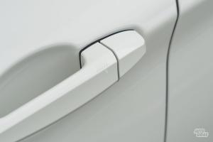 White BMW X5 2017 in Vilnius, with an engine capacity of 3.00 L and mileage of 141 thousand km for 23950 €, photo 7 on AUTOMOTO.COM.LV