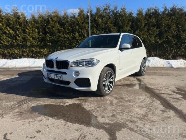 Balts BMW X5 2017 Rīga, ar dzinēja tilpumu 3.00 L un nobraukumu 237 tūkst. km par 25550 €, foto 3 vietnē AUTOMOTO.COM.LV