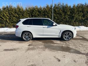 Balts BMW X5 2017 Rīga, ar dzinēja tilpumu 3.00 L un nobraukumu 237 tūkst. km par 25550 €, foto 10 vietnē AUTOMOTO.COM.LV