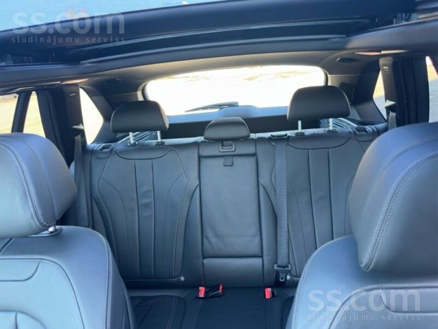 Balts BMW X5 2017 Rīga, ar dzinēja tilpumu 3.00 L un nobraukumu 237 tūkst. km par 25550 €, foto 18 vietnē AUTOMOTO.COM.LV