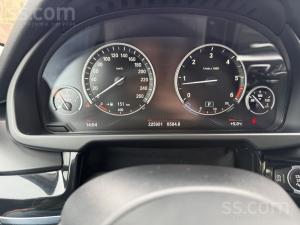 Белый БМВ Х5 2017 в Рига, объемом двигателя 3.00 л и пробегом 226 тыс. км за 20500 €, фото 12 на AUTOMOTO.COM.LV