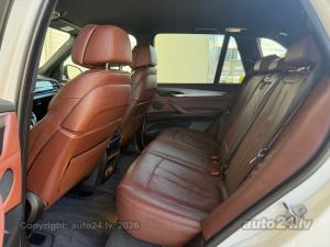 Balts BMW X5 2017 Tallina, ar dzinēja tilpumu 2.00 L un nobraukumu 201 tūkst. km par 16490 €, foto 12 vietnē AUTOMOTO.COM.LV