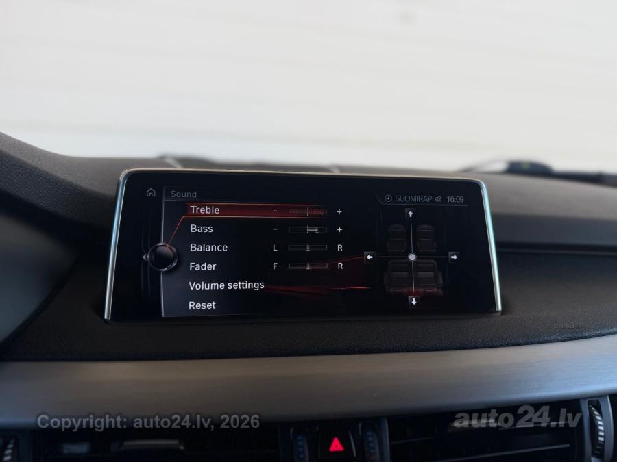 Balts BMW X5 2017 Tallina, ar dzinēja tilpumu 2.00 L un nobraukumu 201 tūkst. km par 16490 €, foto 25 vietnē AUTOMOTO.COM.LV