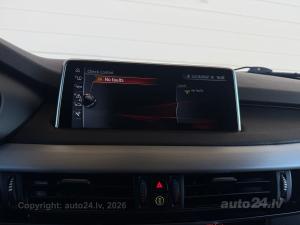 Balts BMW X5 2017 Tallina, ar dzinēja tilpumu 2.00 L un nobraukumu 201 tūkst. km par 16490 €, foto 26 vietnē AUTOMOTO.COM.LV