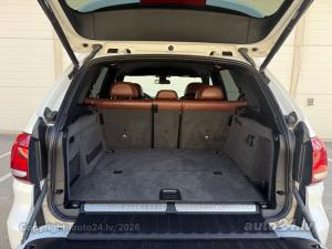 Balts BMW X5 2017 Tallina, ar dzinēja tilpumu 2.00 L un nobraukumu 201 tūkst. km par 16490 €, foto 28 vietnē AUTOMOTO.COM.LV