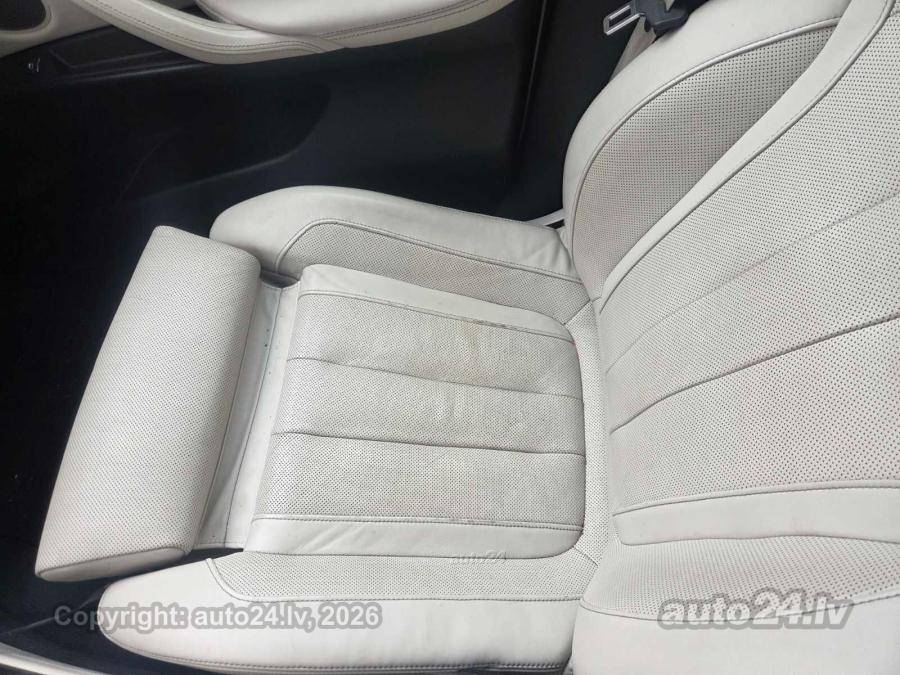 White BMW X5 2017 in Tallinn, with an engine capacity of 3.00 L and mileage of 188 thousand km for 23999 €, photo 6 on AUTOMOTO.COM.LV