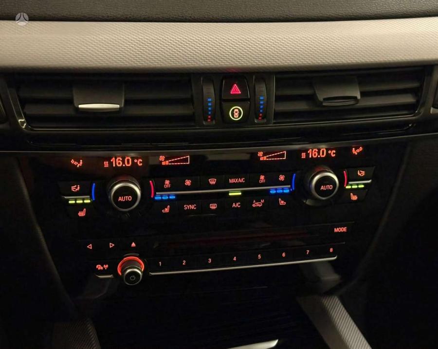 Balts BMW X5 2017 Marijampole, ar dzinēja tilpumu 2.99 L un nobraukumu 186 tūkst. km par 25999 €, foto 18 vietnē AUTOMOTO.COM.LV
