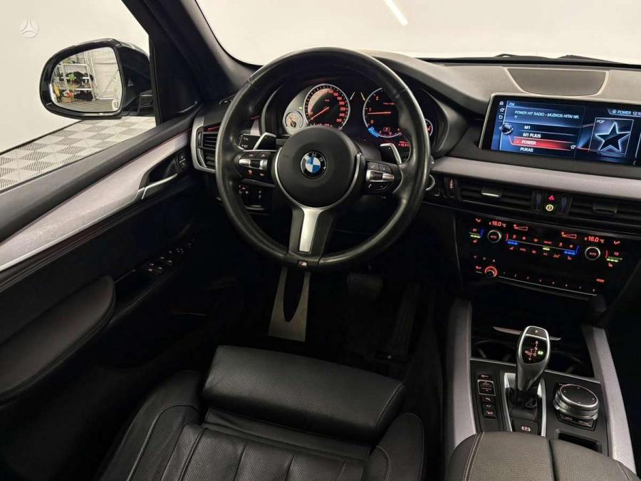 Balts BMW X5 2017 Marijampole, ar dzinēja tilpumu 2.99 L un nobraukumu 186 tūkst. km par 25999 €, foto 22 vietnē AUTOMOTO.COM.LV