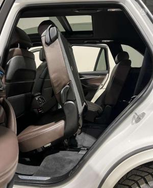 Balts BMW X5 2017 Klaipėda, ar dzinēja tilpumu 2.99 L un nobraukumu 164 tūkst. km par 25999 €, foto 12 vietnē AUTOMOTO.COM.LV