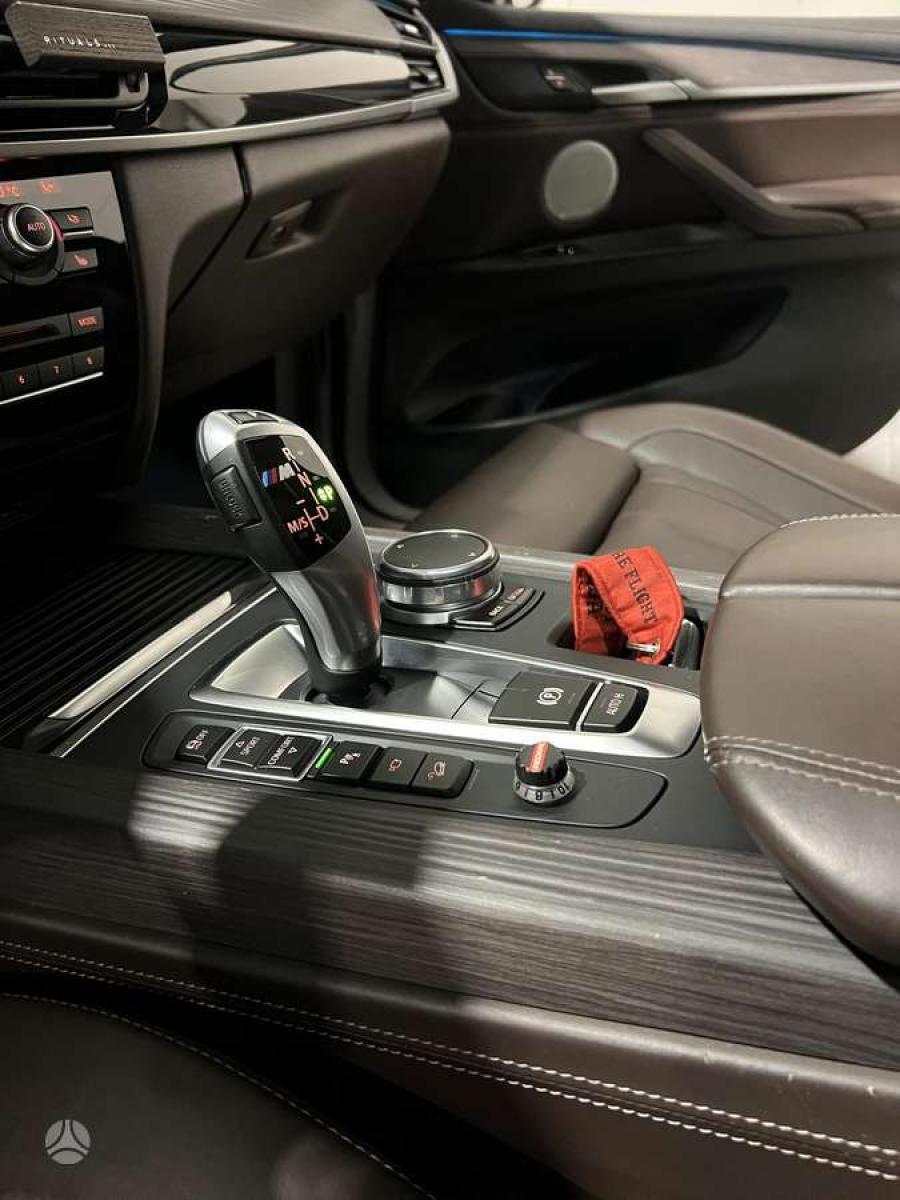 Balts BMW X5 2017 Klaipėda, ar dzinēja tilpumu 2.99 L un nobraukumu 164 tūkst. km par 25999 €, foto 15 vietnē AUTOMOTO.COM.LV