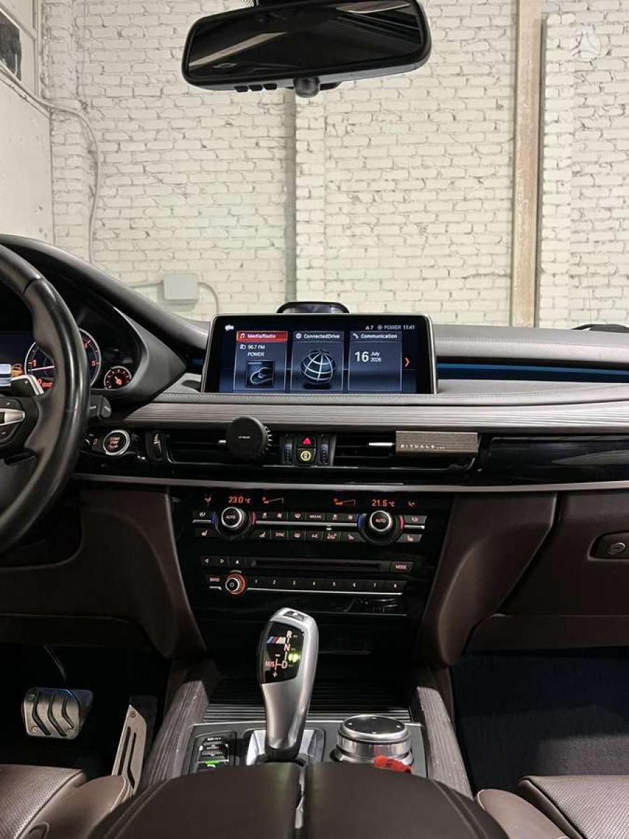 Balts BMW X5 2017 Klaipėda, ar dzinēja tilpumu 2.99 L un nobraukumu 164 tūkst. km par 25999 €, foto 21 vietnē AUTOMOTO.COM.LV