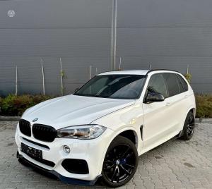 White BMW X5 2017 in Vilnius, with an engine capacity of 2.99 L and mileage of 252 thousand km for 21300 €, photo 5 on AUTOMOTO.COM.LV
