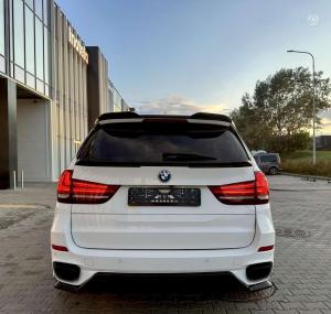 White BMW X5 2017 in Vilnius, with an engine capacity of 2.99 L and mileage of 252 thousand km for 21300 €, photo 11 on AUTOMOTO.COM.LV
