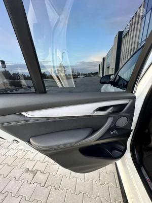 White BMW X5 2017 in Vilnius, with an engine capacity of 2.99 L and mileage of 252 thousand km for 21300 €, photo 21 on AUTOMOTO.COM.LV