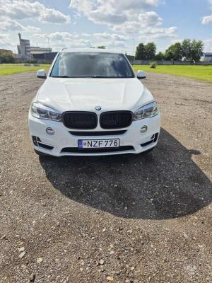 White BMW X5 2017 in Kaunas, with an engine capacity of 2.00 L and mileage of 199 thousand km for 14500 €, photo  on AUTOMOTO.COM.LV