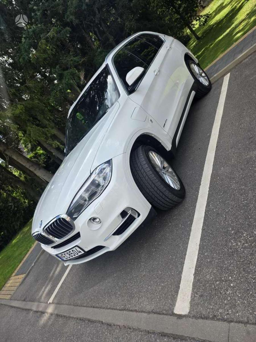 Balts BMW X5 2017 Kauņa, ar dzinēja tilpumu 2.00 L un nobraukumu 189 tūkst. km par 21700 €, foto 1 vietnē AUTOMOTO.COM.LV