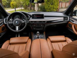 Balts BMW X5 2017 Klaipėda, ar dzinēja tilpumu 2.99 L un nobraukumu 212 tūkst. km par 26400 €, foto 8 vietnē AUTOMOTO.COM.LV