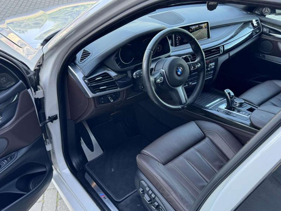 White BMW X5 2017 in Klaipeda, with an engine capacity of 2.99 L and mileage of 201 thousand km for 19900 €, photo 20 on AUTOMOTO.COM.LV