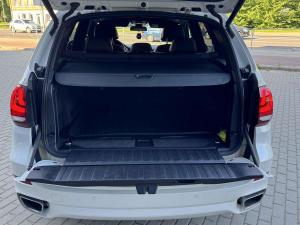 White BMW X5 2017 in Klaipeda, with an engine capacity of 2.99 L and mileage of 201 thousand km for 19900 €, photo 30 on AUTOMOTO.COM.LV