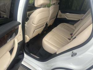 Balts BMW X5 2017 Klaipėda, ar dzinēja tilpumu 2.98 L un nobraukumu 125 tūkst. km par 22000 €, foto 14 vietnē AUTOMOTO.COM.LV