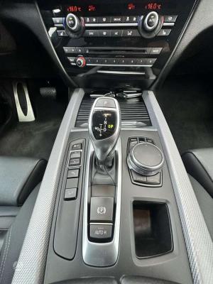 Balts BMW X5 2017 Viļņa, ar dzinēja tilpumu 2.99 L un nobraukumu 258 tūkst. km par 19300 €, foto 22 vietnē AUTOMOTO.COM.LV
