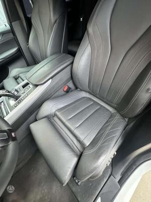 Balts BMW X5 2017 Viļņa, ar dzinēja tilpumu 2.99 L un nobraukumu 258 tūkst. km par 19300 €, foto 25 vietnē AUTOMOTO.COM.LV