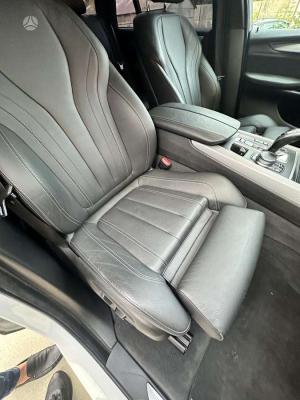 Balts BMW X5 2017 Viļņa, ar dzinēja tilpumu 2.99 L un nobraukumu 258 tūkst. km par 19300 €, foto 31 vietnē AUTOMOTO.COM.LV