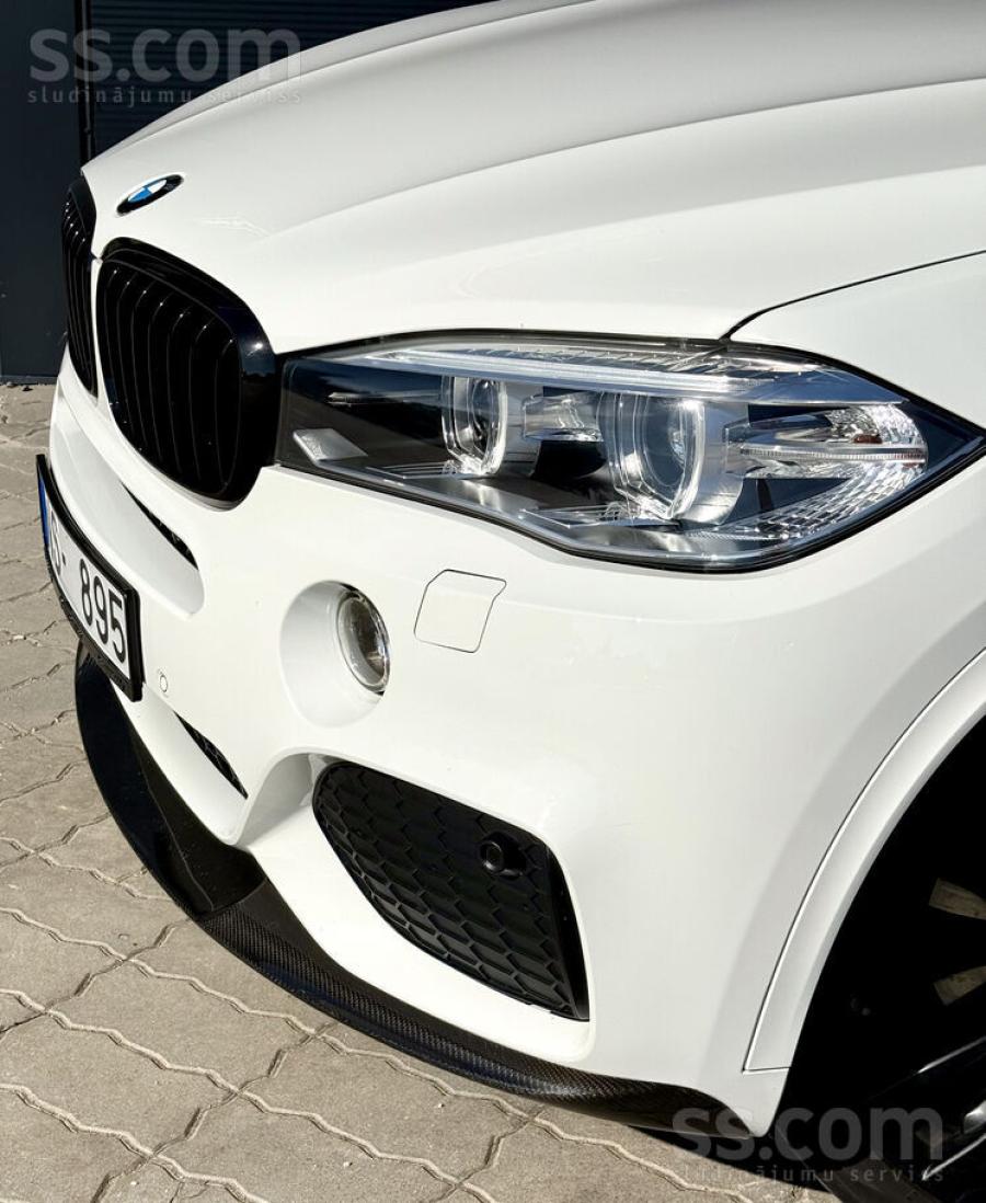 Balts BMW X5 2017 Rīga, ar dzinēja tilpumu 3.00 L un nobraukumu 211 tūkst. km par 22900 €, foto 4 vietnē AUTOMOTO.COM.LV