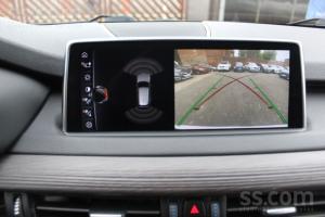 White BMW X5 2017 in Liepaja, with an engine capacity of 3.00 L and mileage of 164 thousand km for 29500 €, photo 18 on AUTOMOTO.COM.LV