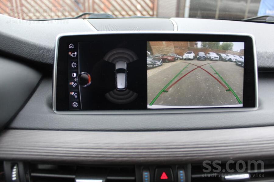 White BMW X5 2017 in Liepaja, with an engine capacity of 3.00 L and mileage of 164 thousand km for 29500 €, photo 18 on AUTOMOTO.COM.LV