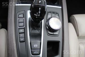 White BMW X5 2017 in Liepaja, with an engine capacity of 3.00 L and mileage of 164 thousand km for 29500 €, photo 22 on AUTOMOTO.COM.LV