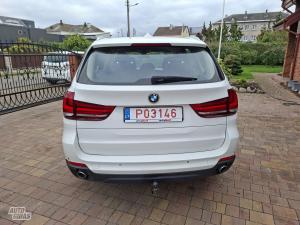 White BMW X5 2017 in Kaunas, with an engine capacity of 2.00 L and mileage of 349 thousand km for 13400 €, photo 8 on AUTOMOTO.COM.LV