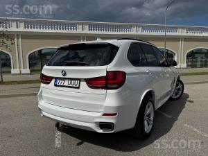 White BMW X5 2018 in Riga, with an engine capacity of 3.00 L and mileage of 186 thousand km for 24900 €, photo 6 on AUTOMOTO.COM.LV