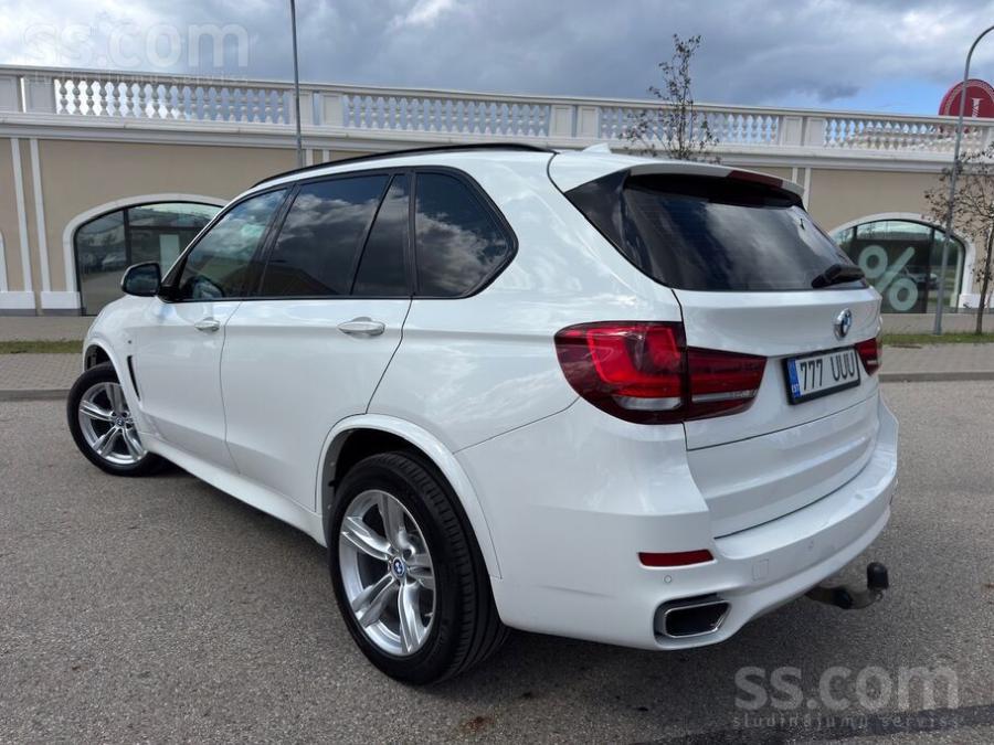 White BMW X5 2018 in Riga, with an engine capacity of 3.00 L and mileage of 186 thousand km for 24900 €, photo 12 on AUTOMOTO.COM.LV