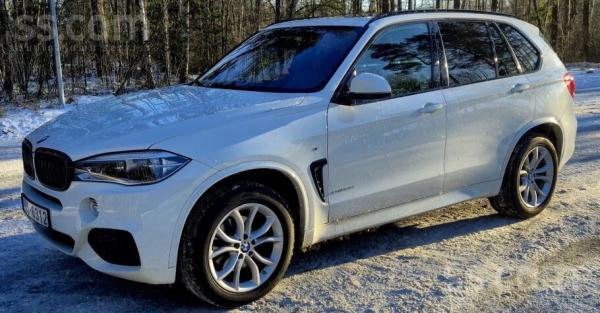 White BMW X5 2018 in Riga, with an engine capacity of 3.00 L and mileage of 169 thousand km for 28000 €, photo 7 on AUTOMOTO.COM.LV