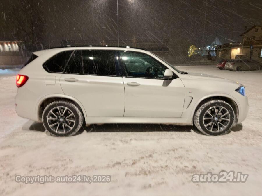 Balts BMW X5 2018 Tallina, ar dzinēja tilpumu 3.00 L un nobraukumu 90 tūkst. km par 34900 €, foto 2 vietnē AUTOMOTO.COM.LV